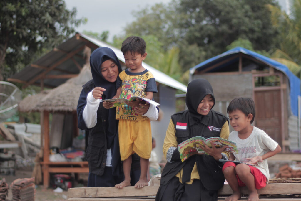 Guru Relawan, Kisah Enam Bulan Mendidik Anak Penyintas Di Bumi Lombok ...