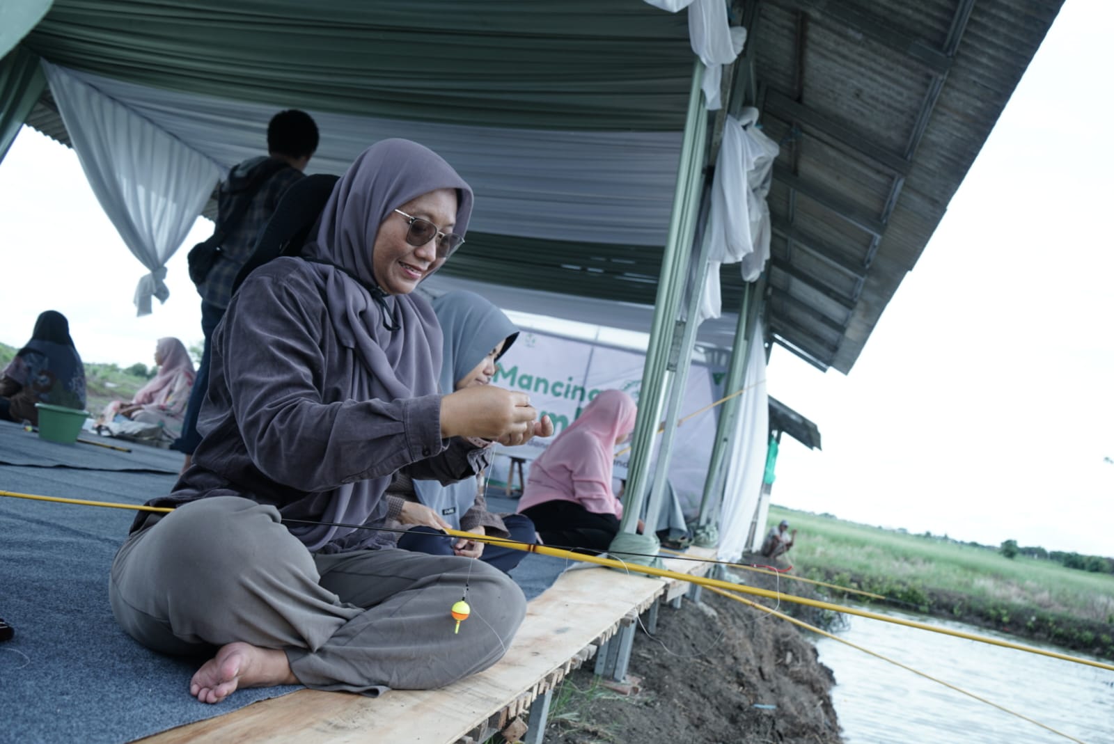 Mancing Bandeng, Cara Seru Rasakan Manfaat Zakat produktid