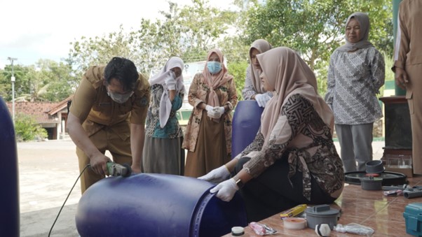 DMC DD Turns Organic Waste into Compost in Gunungkidul