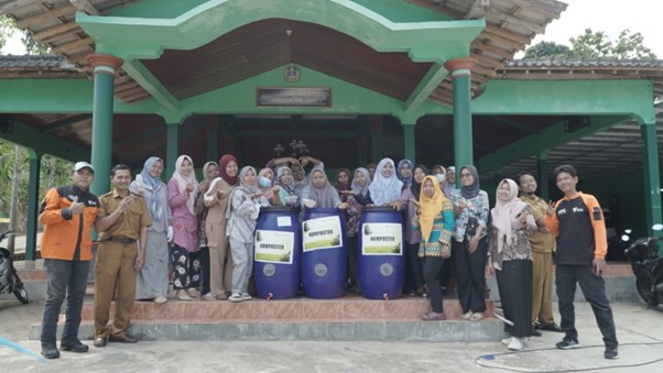 DMC DD Turns Organic Waste into Compost in Gunungkidul